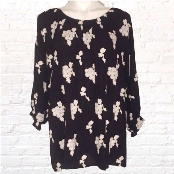 Chelsea & Theodore | Tops | New Chelsea Theodore Embroidery Lace T ...